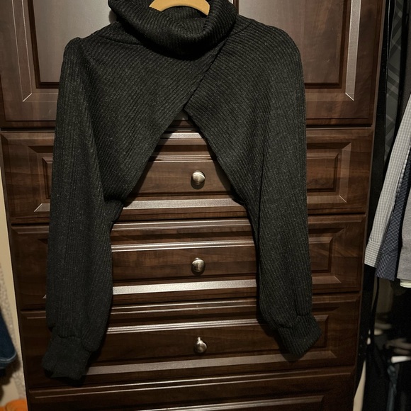 Zara | Sweaters | Zara Turtle Neck Grey Long Widesleeve Shrug | Poshmark